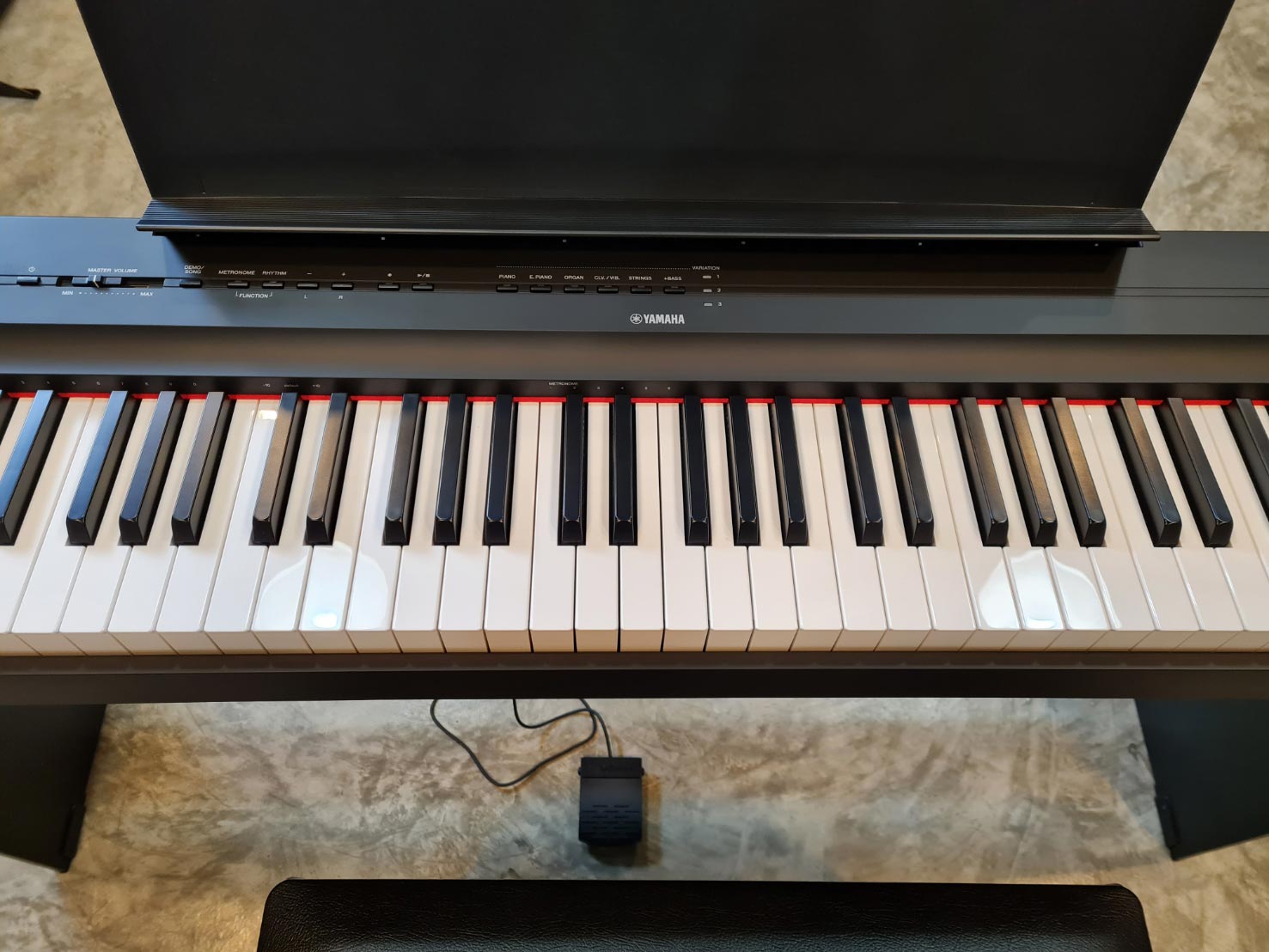 YAMAHA P-125
